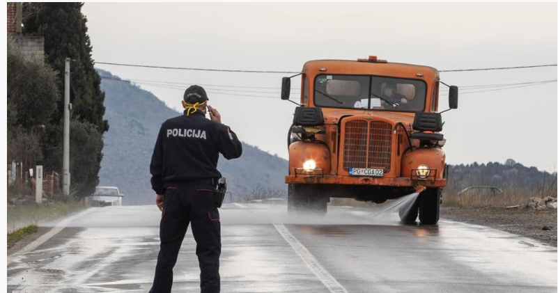 (FOTO) Zabranjen ulaz i izlaz iz Tuzi, prolaze samo kamioni za ...