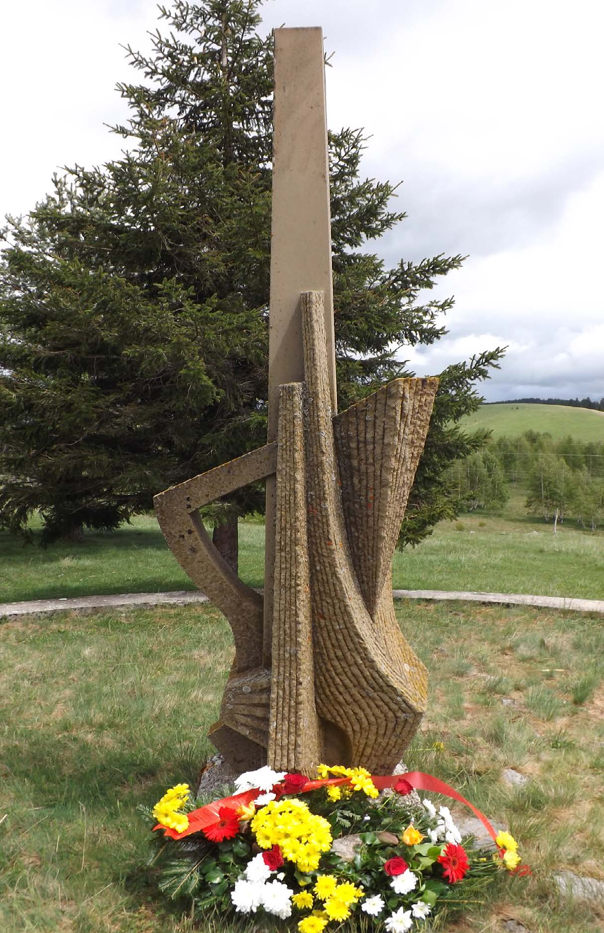 SPOMENIK BORCIMA NOVJ U KOSANICI - PV INFORMER